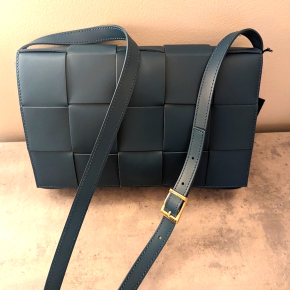 Valentina Fiore | Bags | Valentina Fiore Teal Leather Woven Purse ...